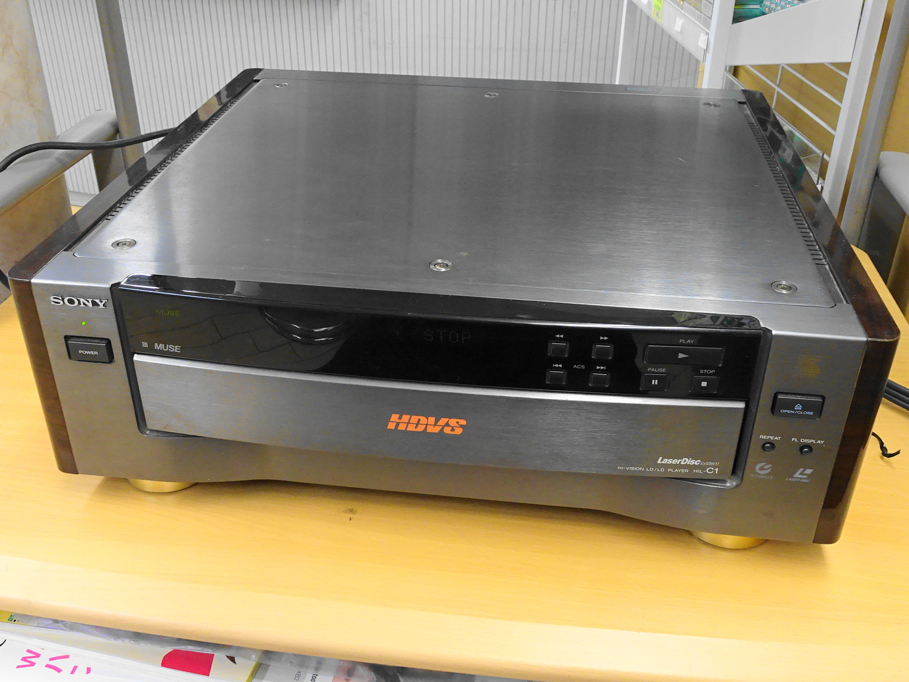 » ハイビジョンレーザーディスクプレーヤーHIL-C1